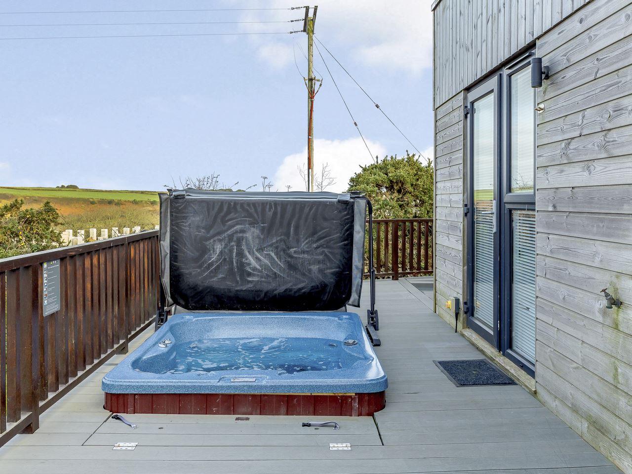 4-person lodge - Luxury Eco 2 Lodge 2 (Pet) 4ELP1 on Gwel an Mor